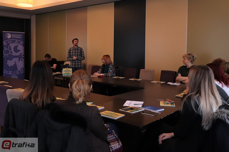 Branislav Ristić, priručnik za omladinski rad - eTrafika